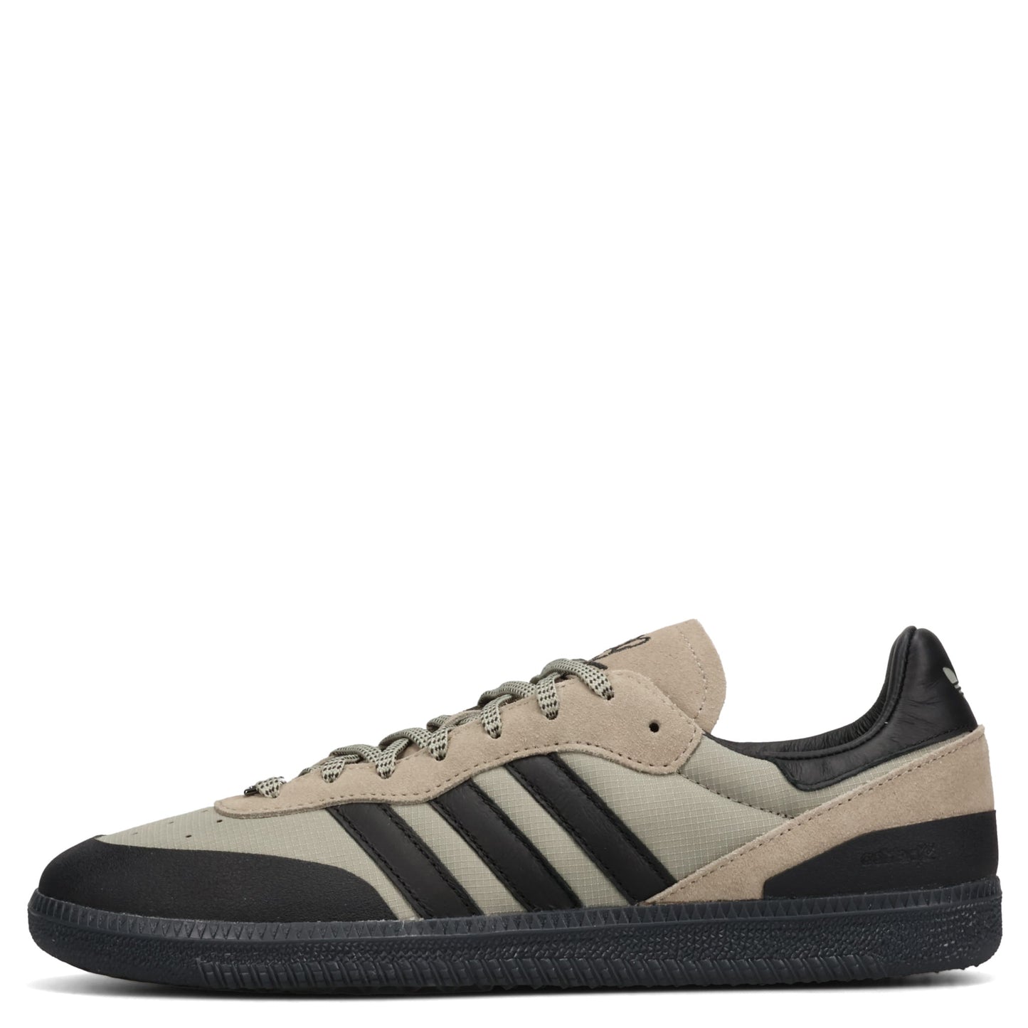 100T PALOS HILLS / SILPEB/CBLACK/FTWWHT – GR8